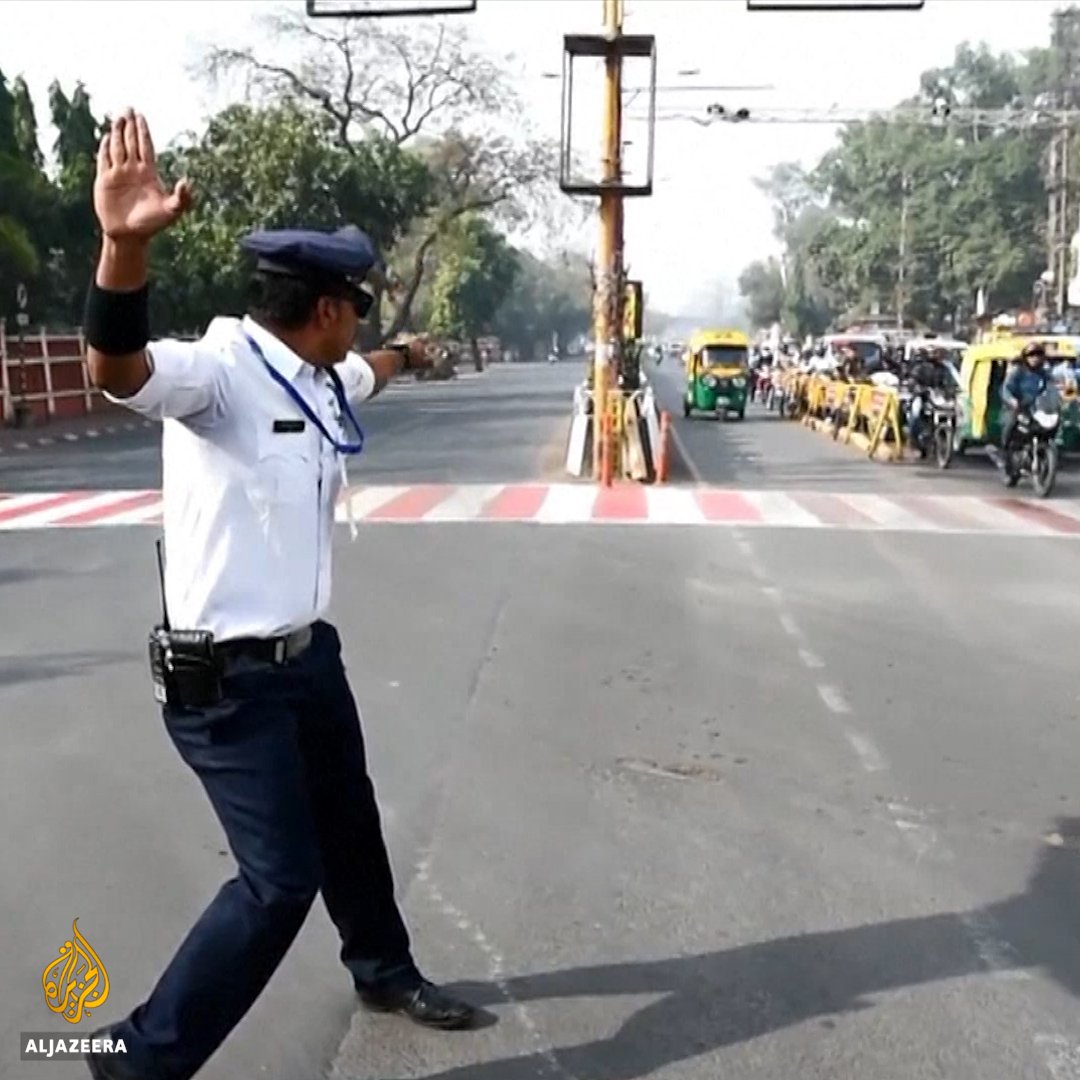 Al Jazeera English On Twitter On Worlddanceday Meet Indias Moonwalking Traffic Cop