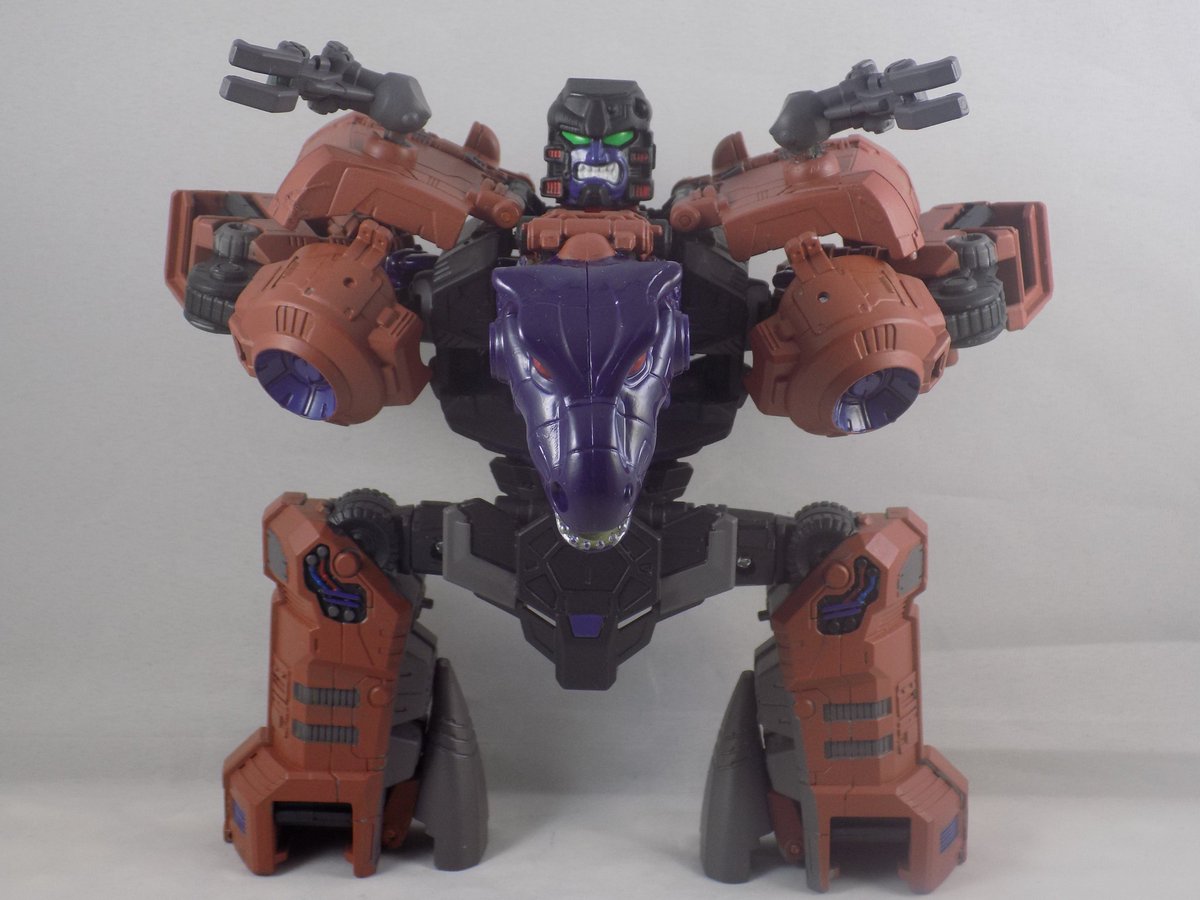 Minor/Repaint: - POTP: Transmetal Megatron | TFW2005 - The 2005 Boards