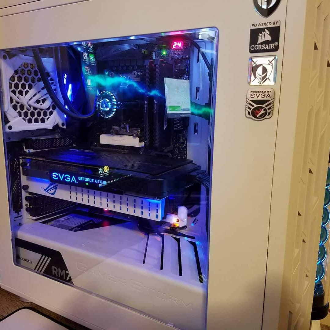 V1 Tech on Twitter: "Ted Melkoumov built this clean white build featuring a ROG design gpu ...