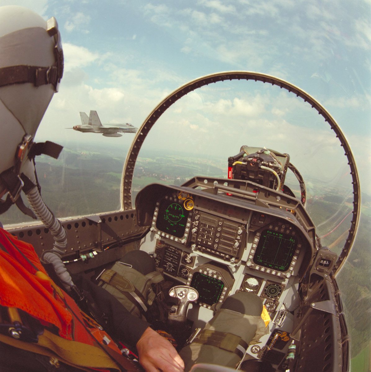 F A 18f Rear Cockpit