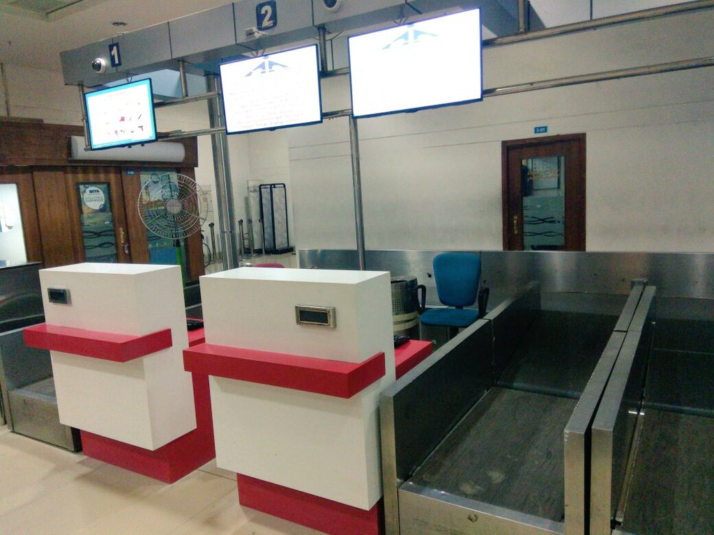 Airport Check In Counter Design