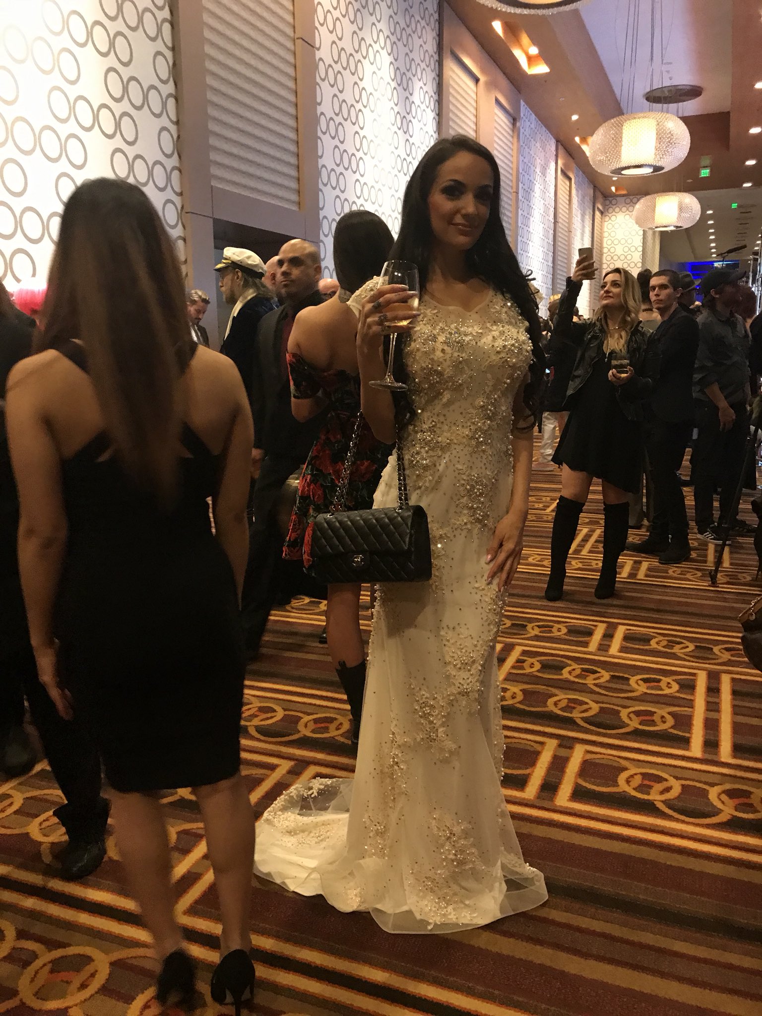 Sofi Ryan on Twitter: "Hanging out at xbiz! https://t.co/gaLTu1kNCi" / Twitter