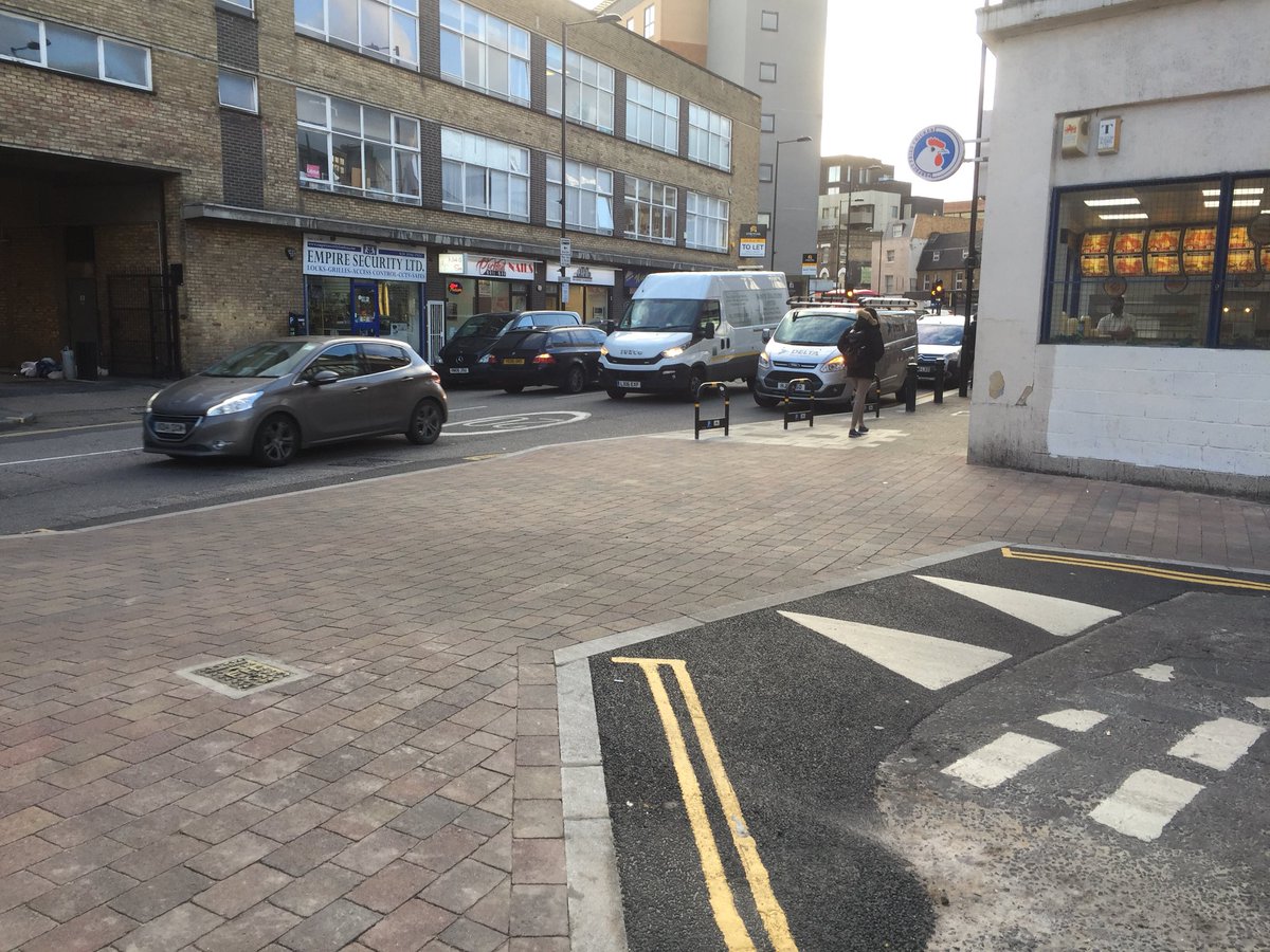 Typical Dutch intersection and cycling : r/urbanplanning