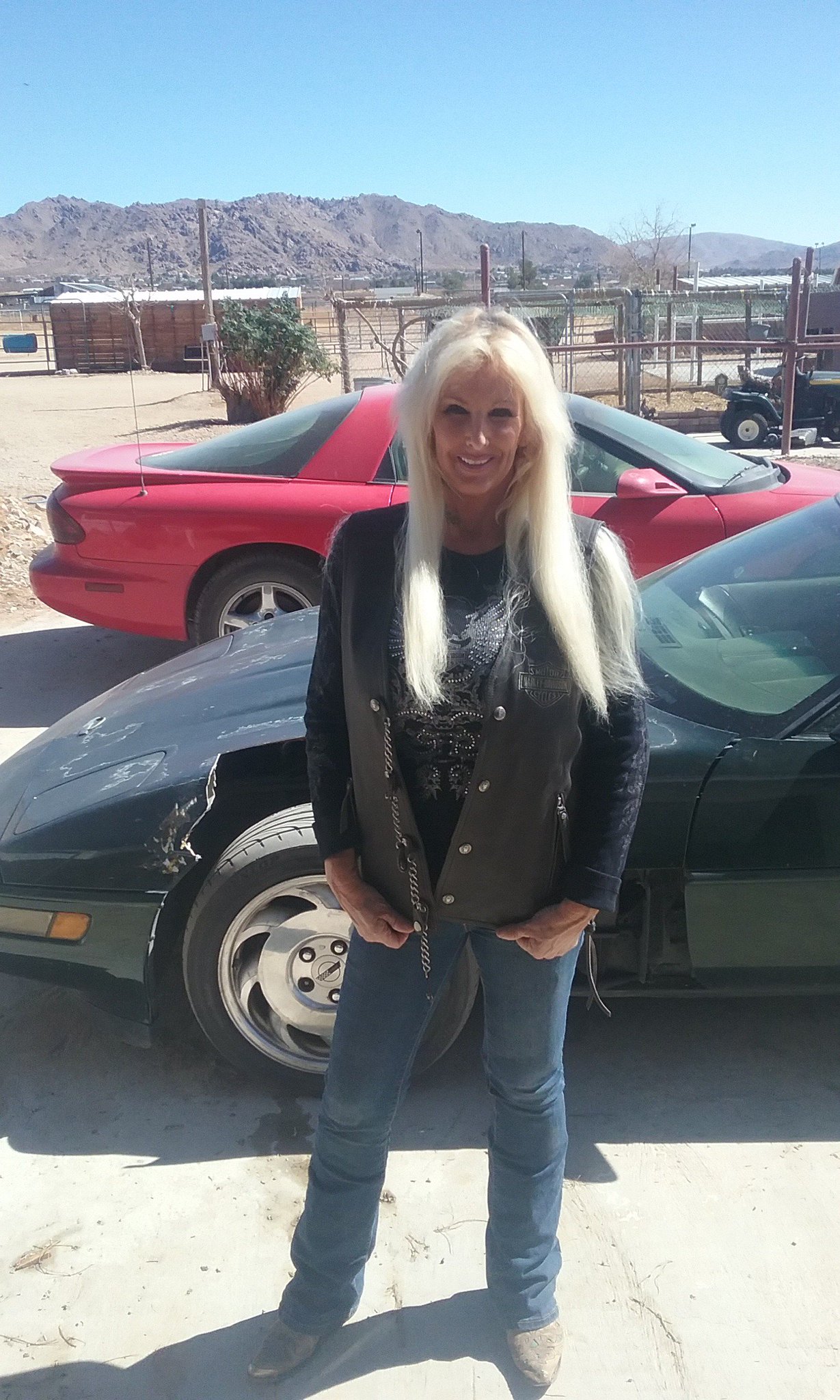 TW Pornstars - Tia Gunn. Twitter. me hanging out. 4:35 PM - 19 Jan 2018