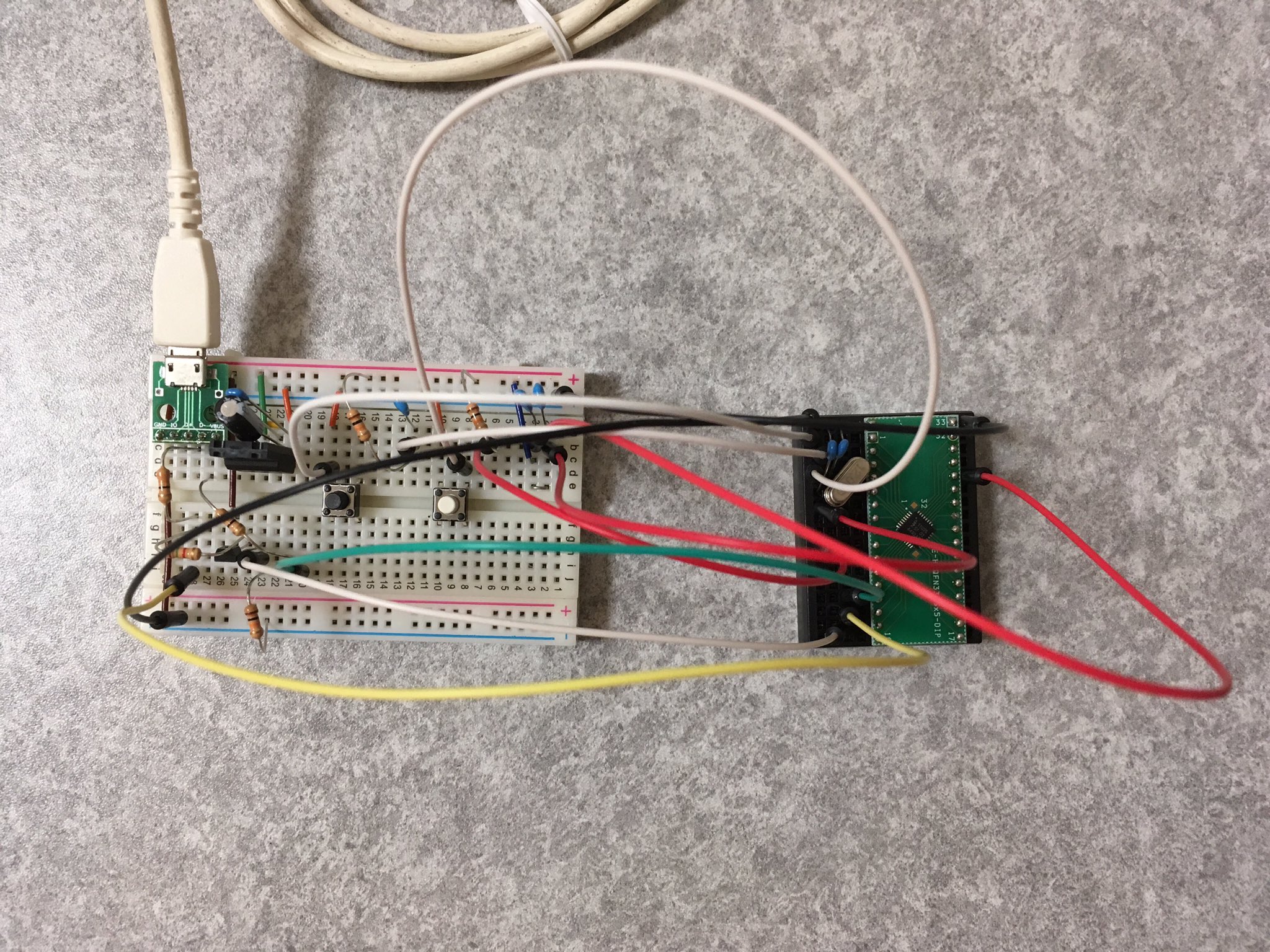 Miyuki Chikara on Twitter: "未使用で放置してたLPC11U35のDIP化モジュールを使おうと思って、ブレッドボードで配線したら辛かったので、ユニバーサル基板に組んで ...