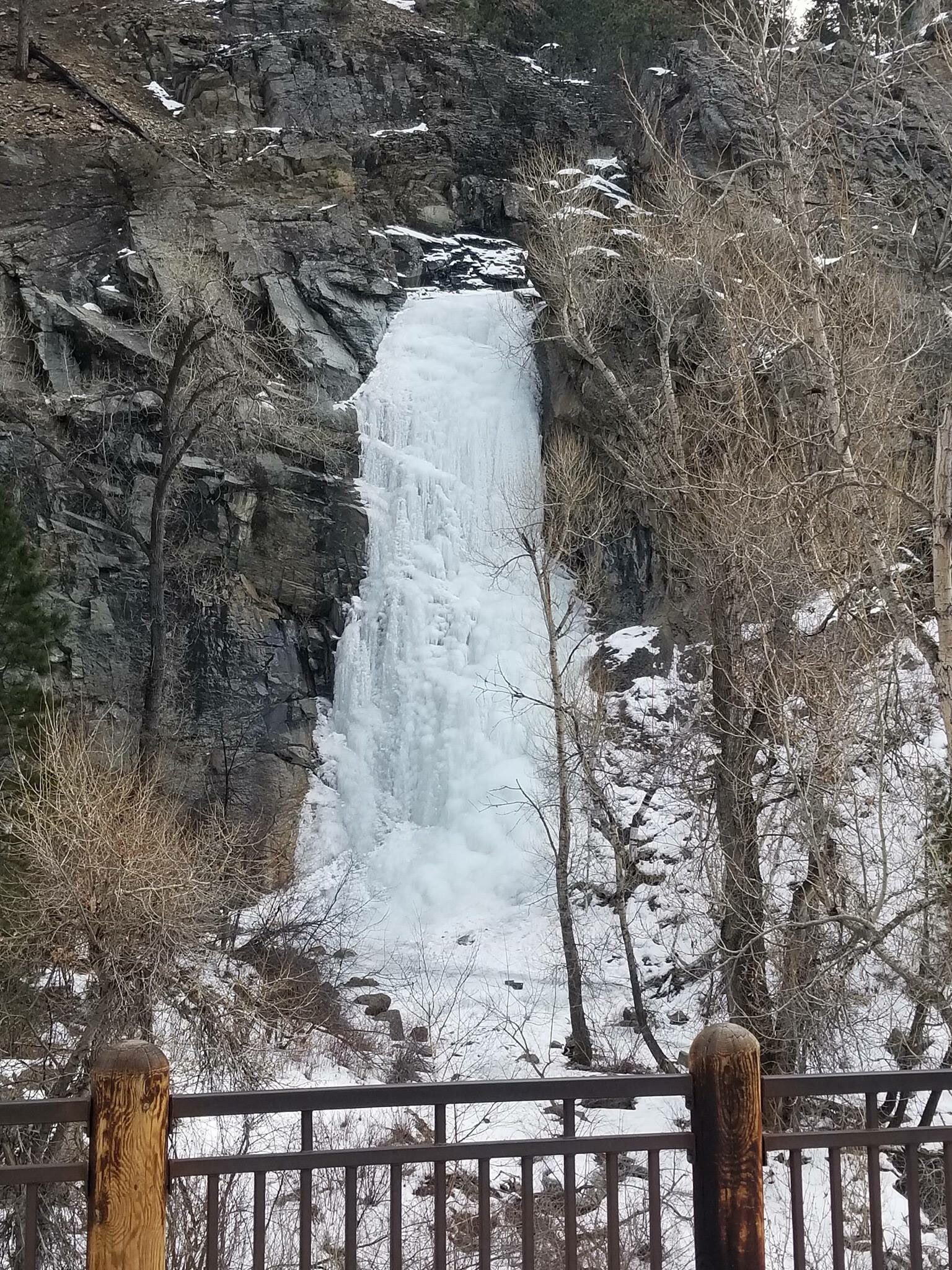 Bridal Veil Falls Frozen
