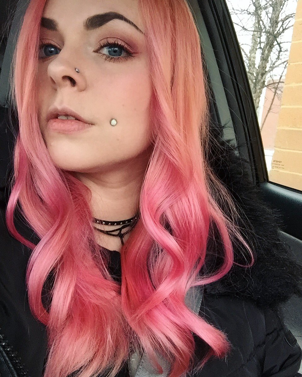 Amber Olsen's Instagram, Twitter & Facebook on IDCrawl