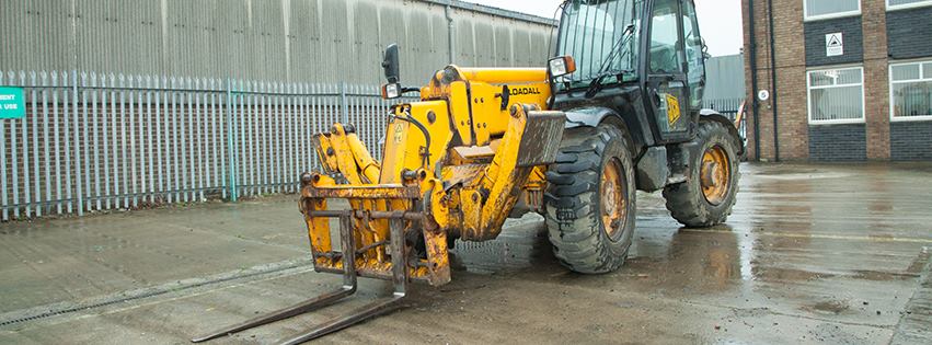 What is a Vehicle Banksman? - Health & Safety Training Ltd