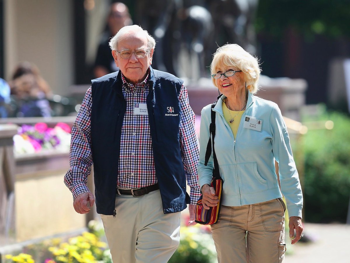 Inside billionaire Warren Buffett's unconventional marriage, which ... Inside billionaire Warren Buffett's unconventional marriage, which ...