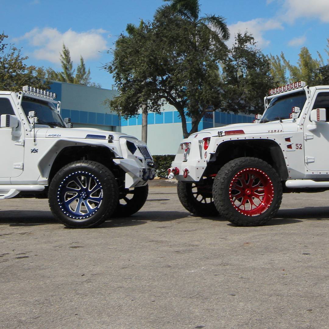 Custom White Jeep Wrangler