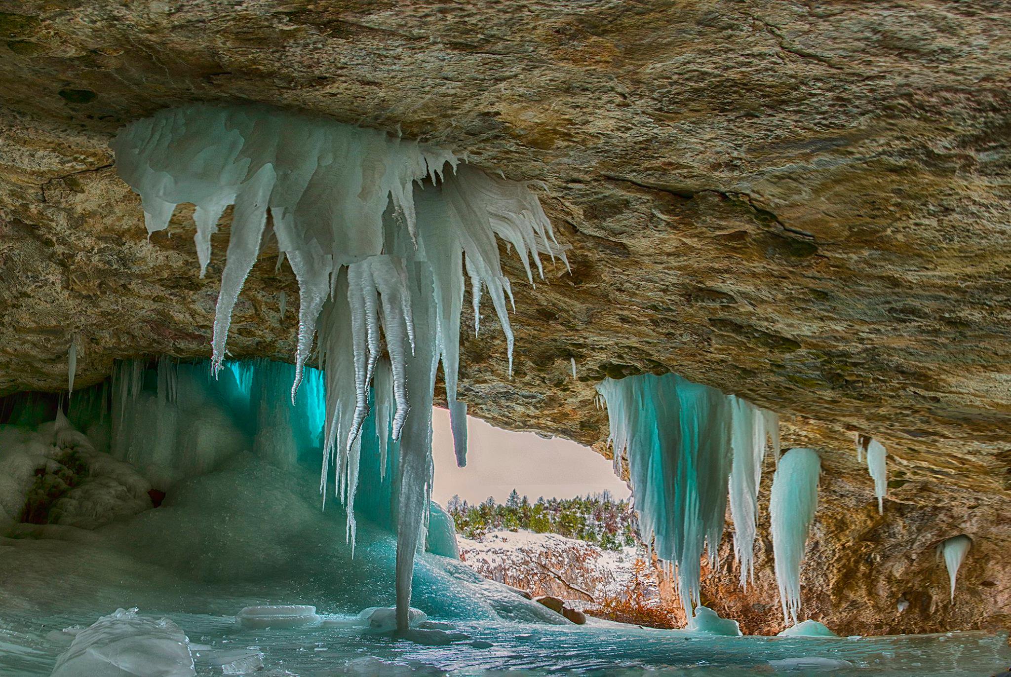 Ice Caves Colorado Ice Castles Dillon: Best Time To Go And Tips For