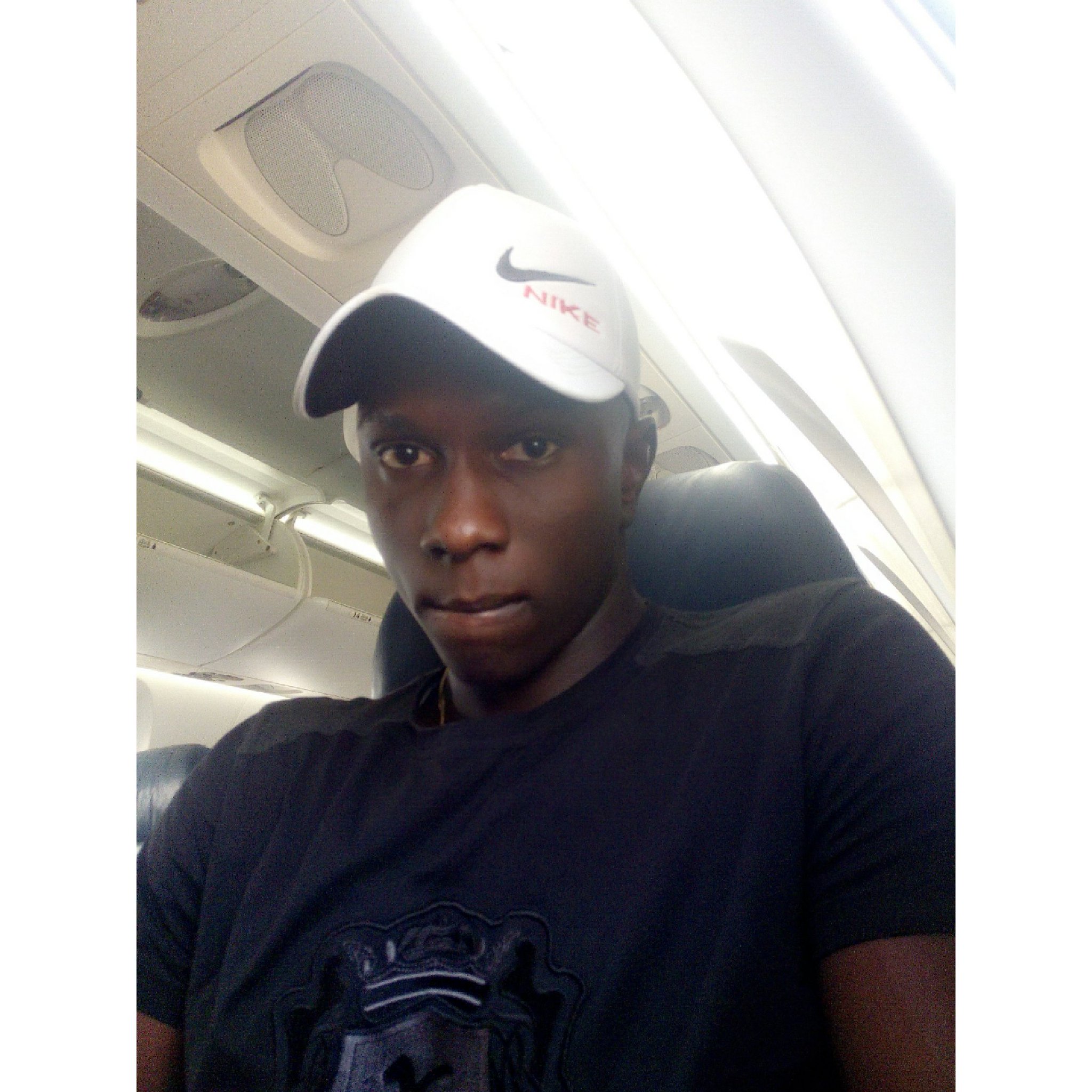 Etete 🇳🇬 on Twitter: "#NewProfilePic Happy New Year https://t.co ...