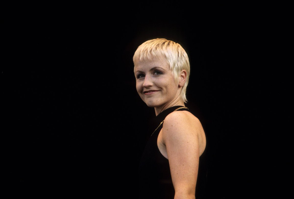 The cranberries singer dolores o'riordan has died at 46 - scoopnest.com