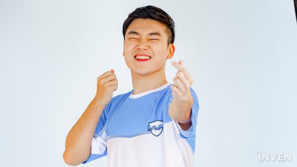 Inven Global on Twitter: "[Photos] SKT T1, kt Rolster, MVP, and KSV! Photos of 2018 LCK Spring ...