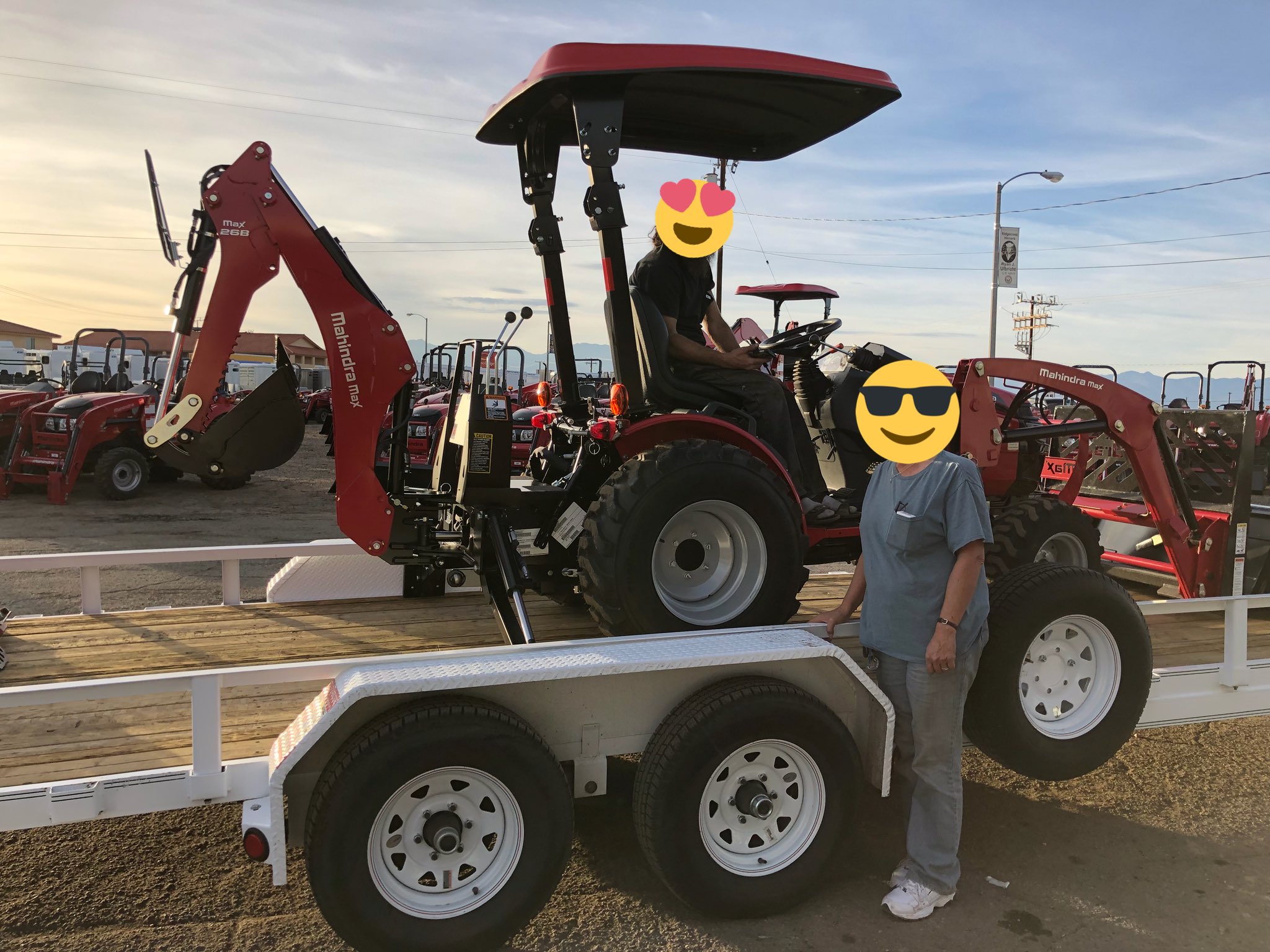 Mahindra Tractor Backhoe