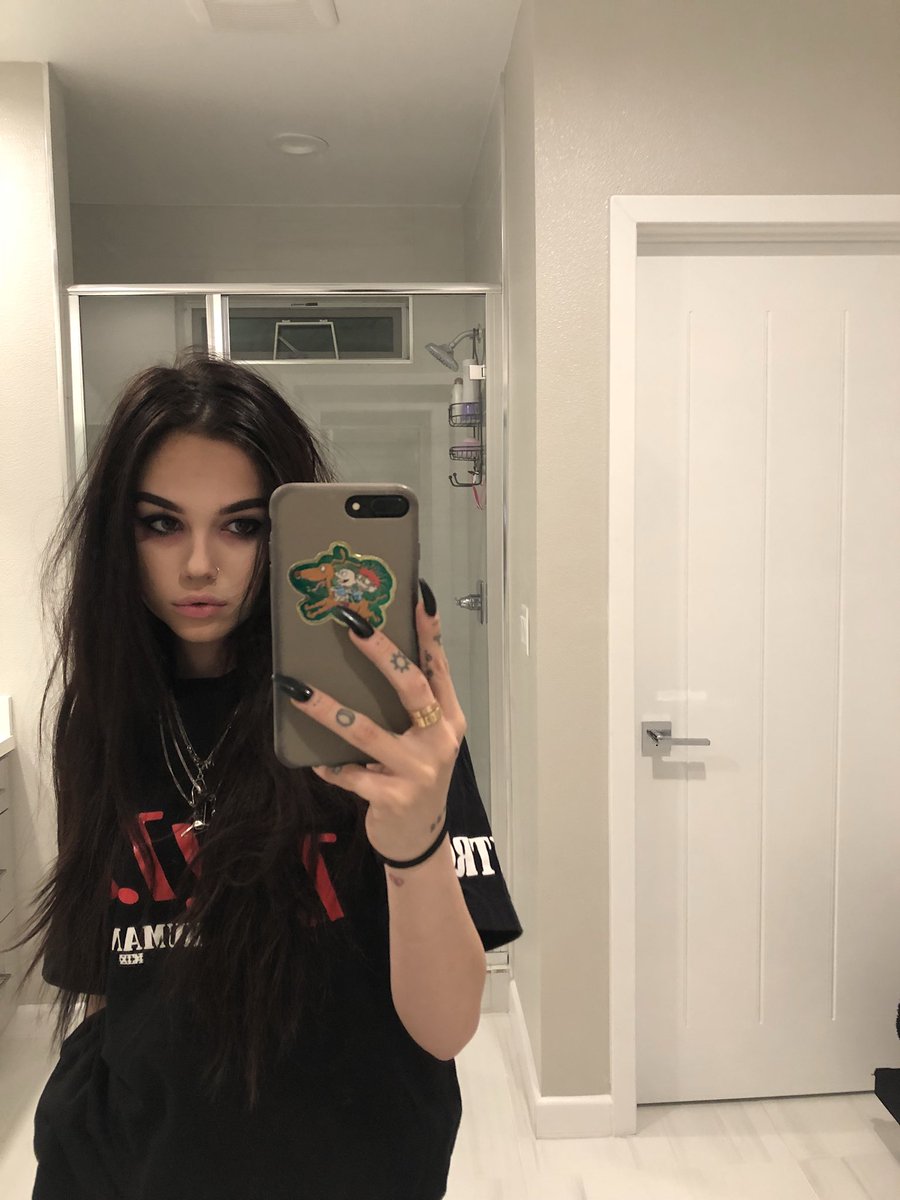 Alyssa Noel Malfoy (Gryffindor) | Hogwarts is Here