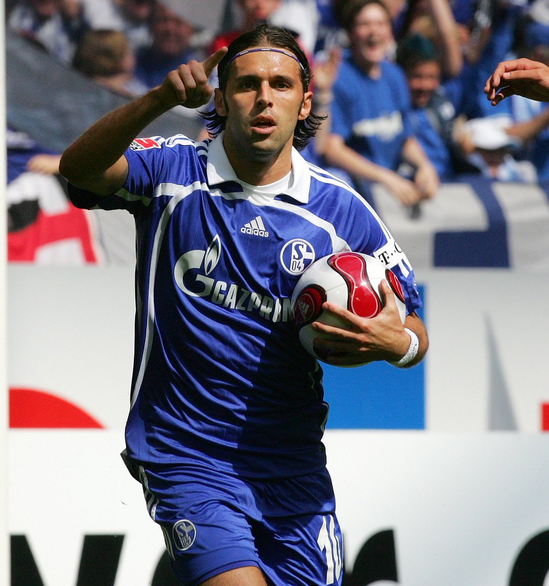 2⃣ ex-schalker feiern heute geburtstag. happy birthday, lincoln & jörg ...