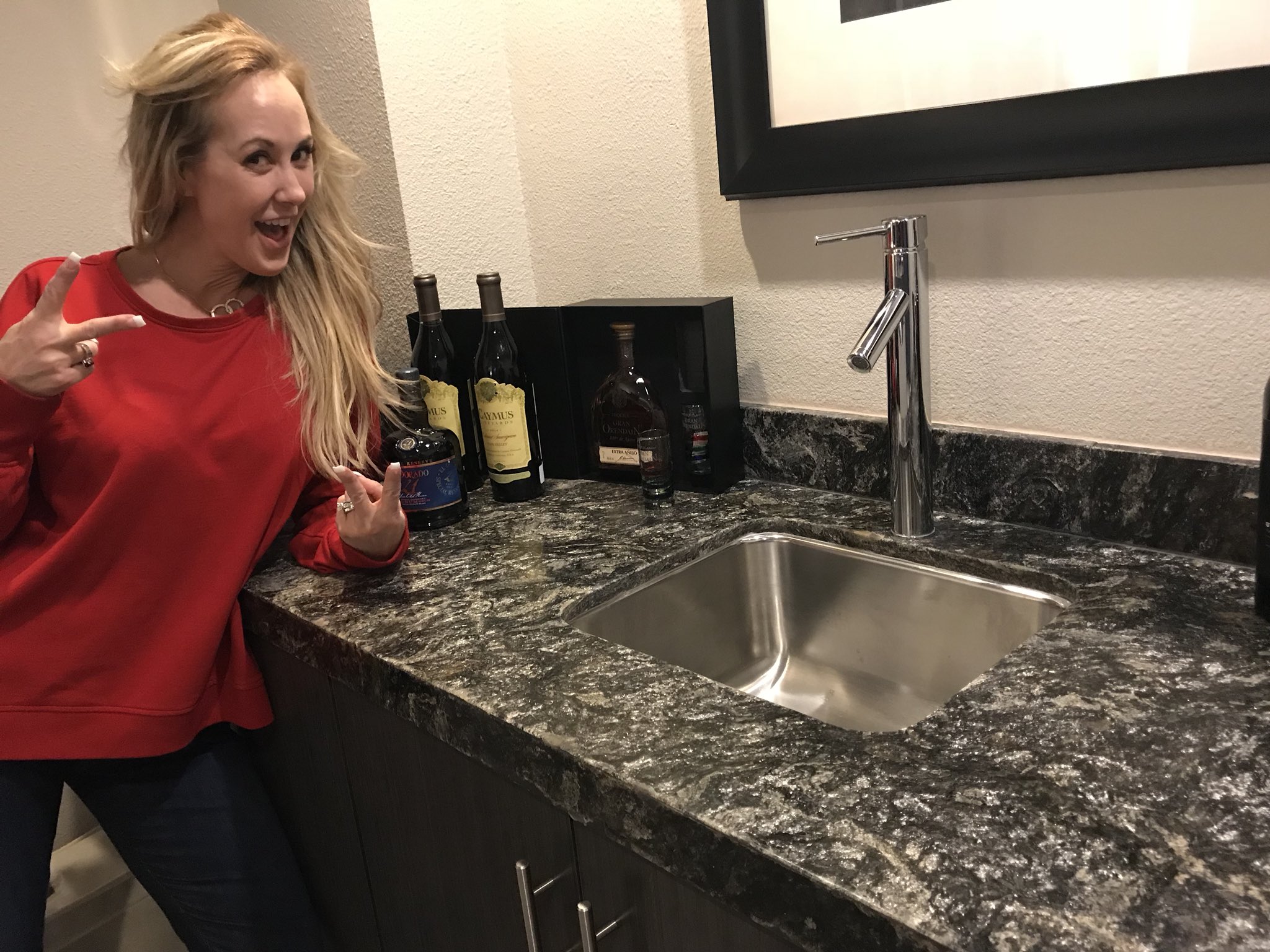 TW Pornstars - 3 pic. Brandi Love ®. Twitter. Evening #LoveTroopers ...