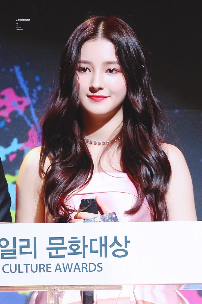 Nancy Momoland appreciation - KpopSource - Your Ultimate K-Pop Hub
