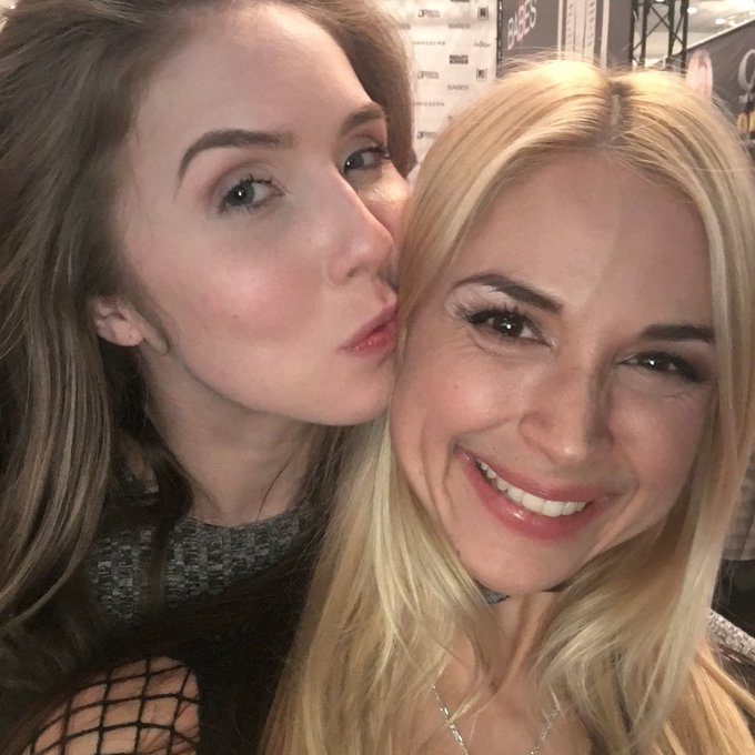 Tw Pornstars Sarah Vandella The Latest Pictures And Videos From