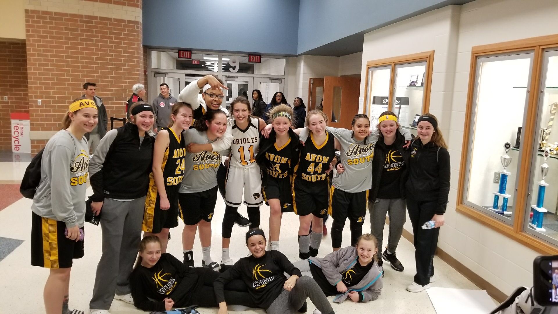 Avon Middle School North Logo