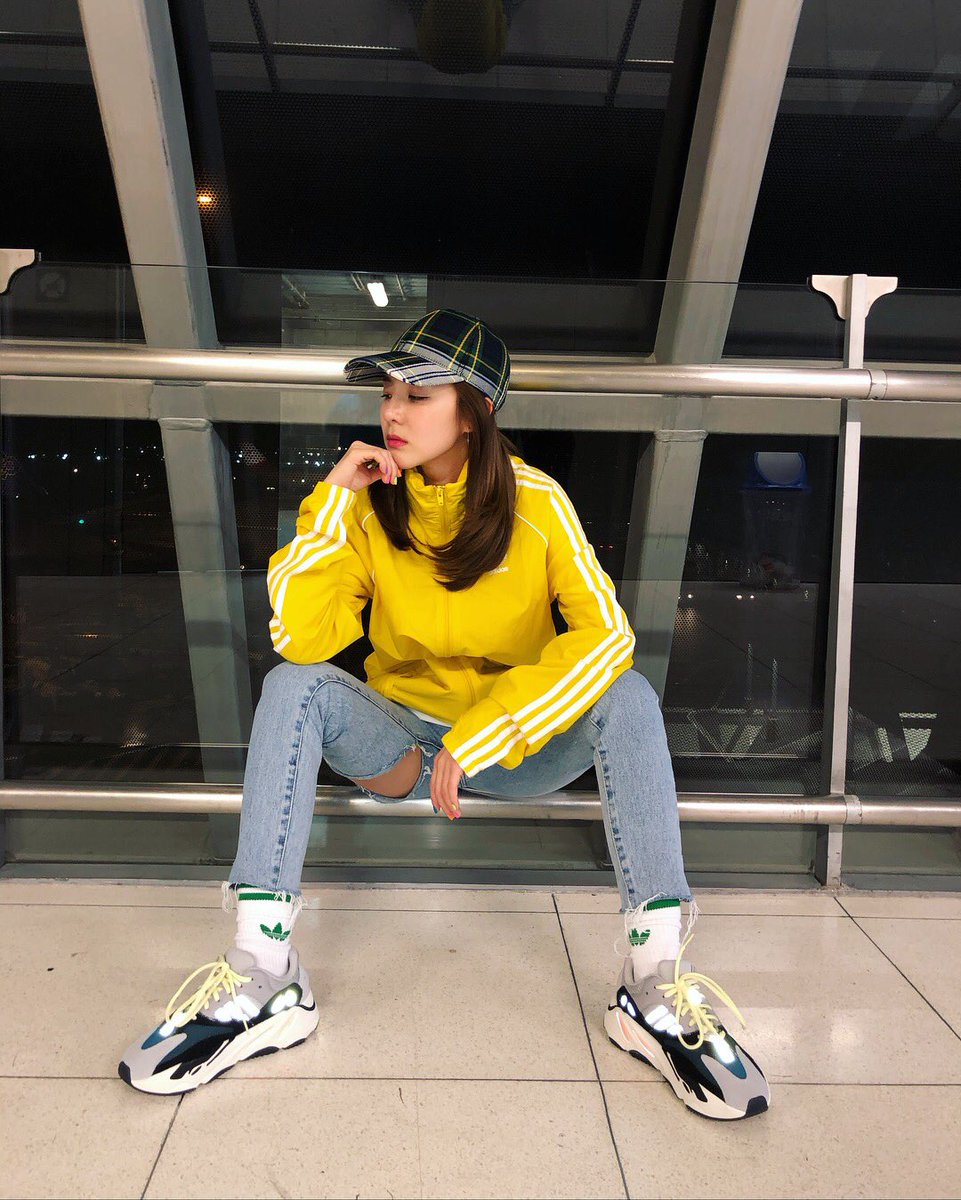 Khob khun ka Blackjack Thailand!!! Chan rak khun ??? 엉찢바지 입고 이제 집으로 ...