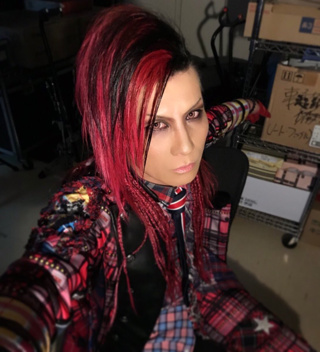 UCHUSENTAI:NOIZ 2018年楽屋ショットまとめ - Togetter