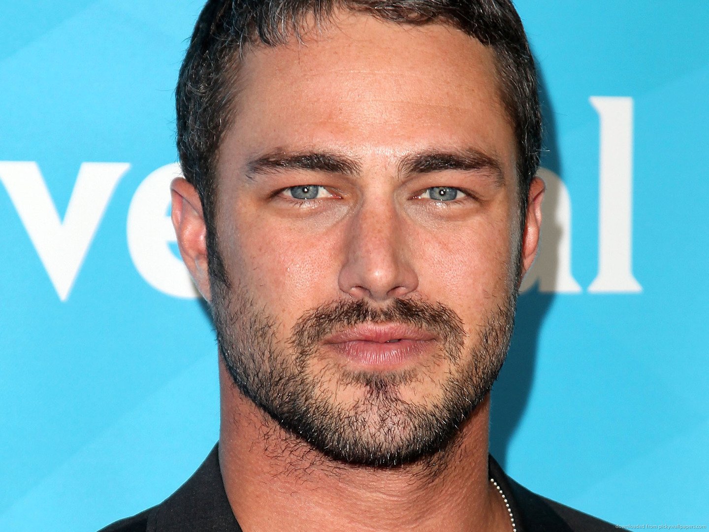 Taylor Kinney Wallpaper