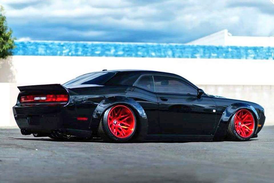 Stanced Challenger Srt8