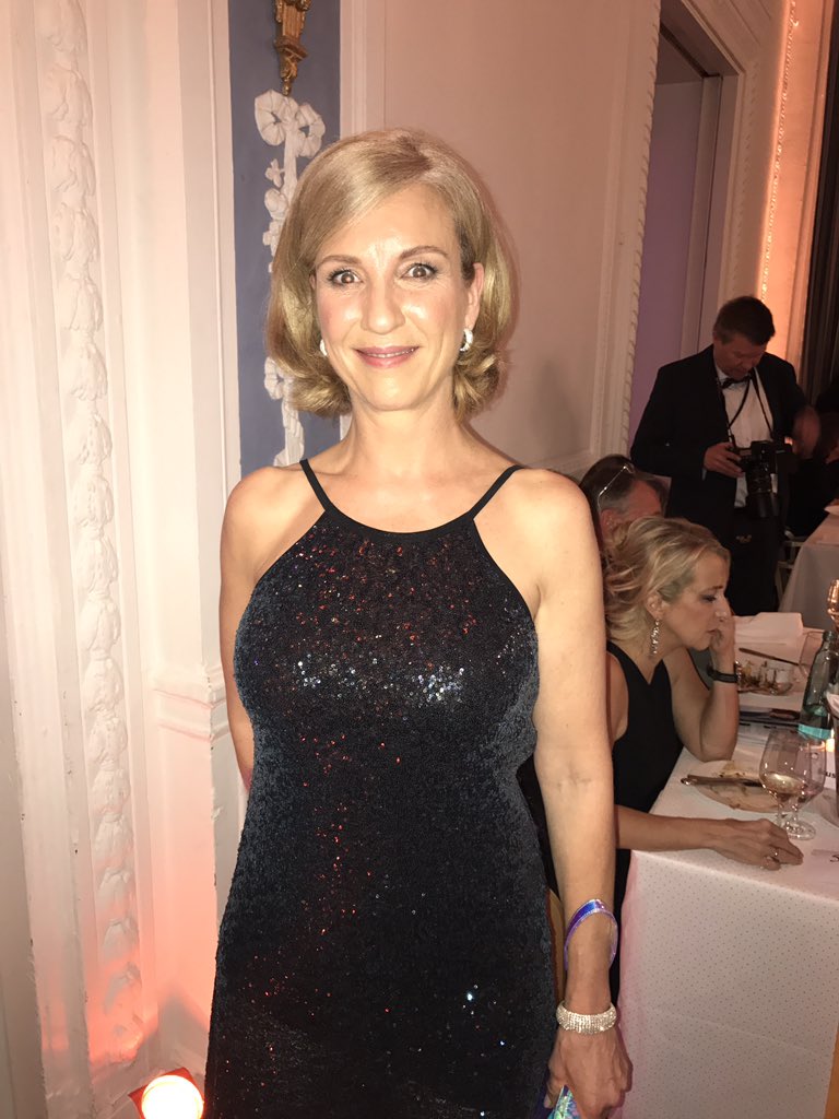 -nachrichten-lady gabi bauer feierte beim 69. mit alles über die gala ...