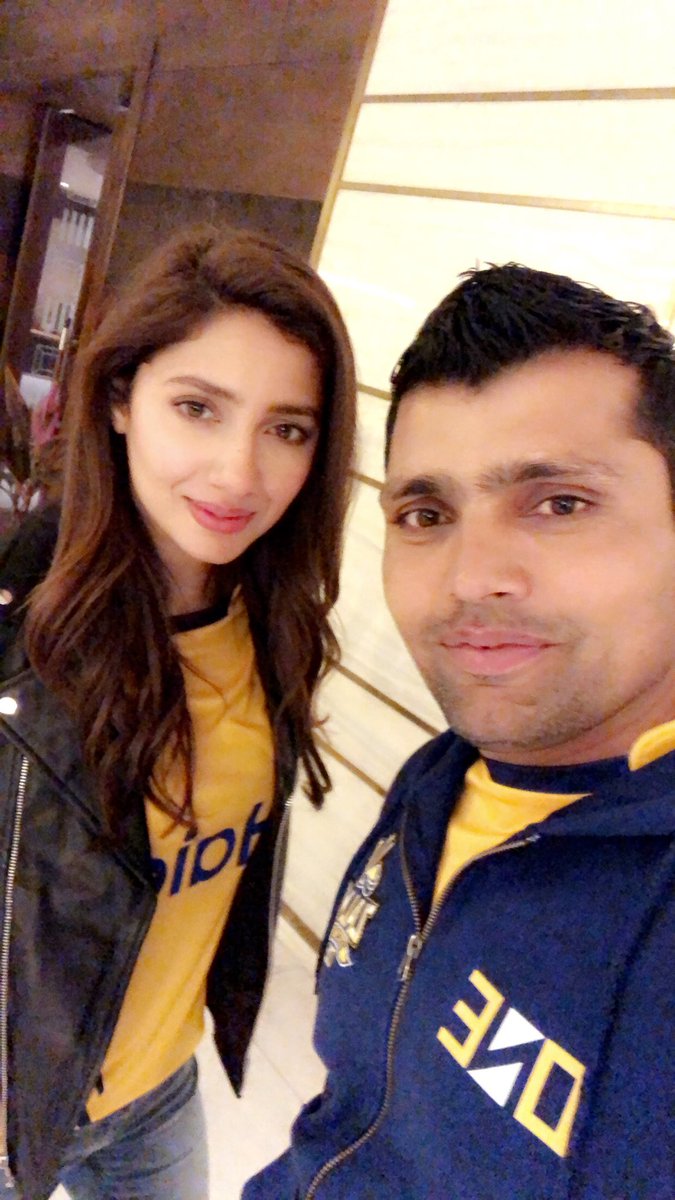 Kamran Akmal Wife