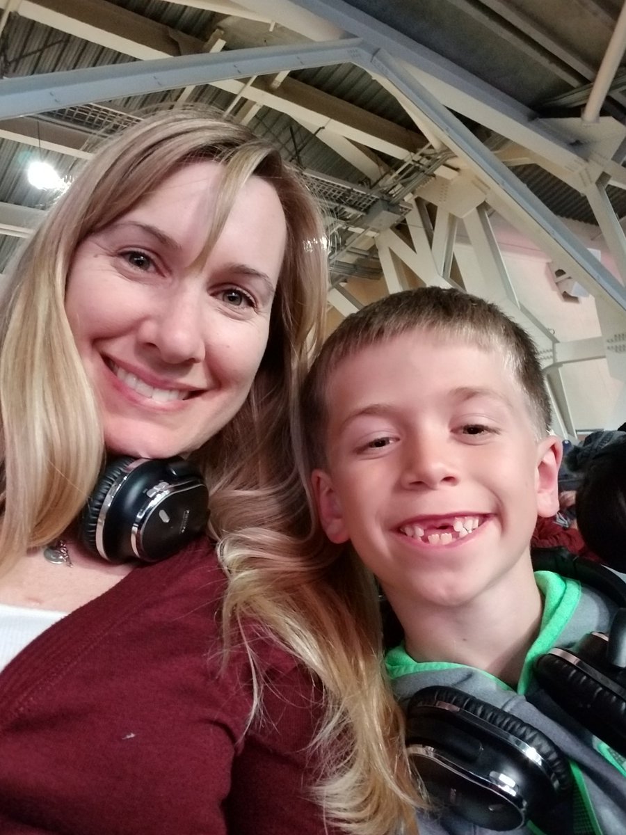 Tracy Beach's Instagram, Twitter & Facebook on IDCrawl