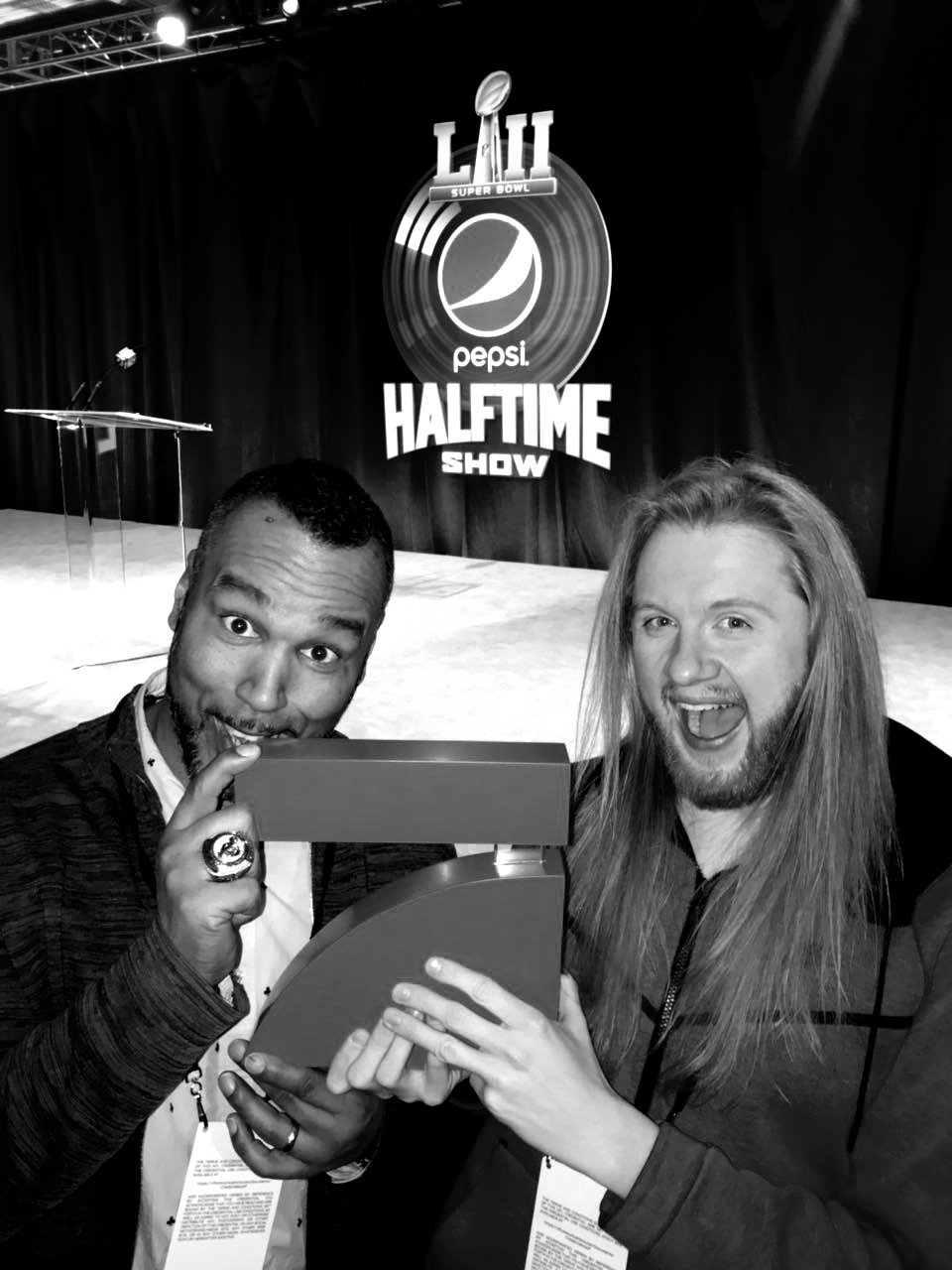 Patrick Esume on Twitter: "Fast wieder zu Hause. Was für geile 10 Tage beim #SB52 . Werde meine ...