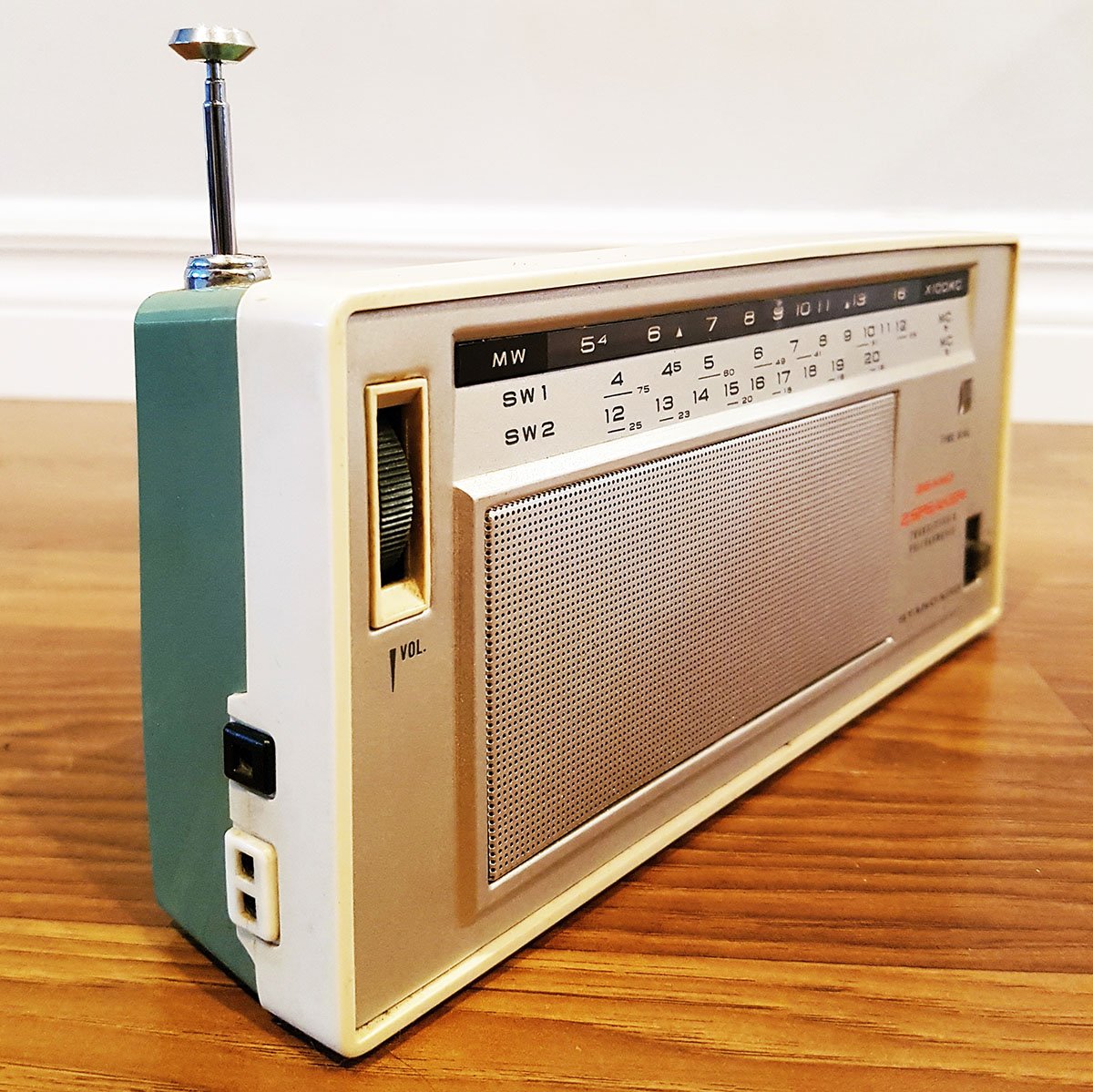 Japanese Vintage Multiband Radios