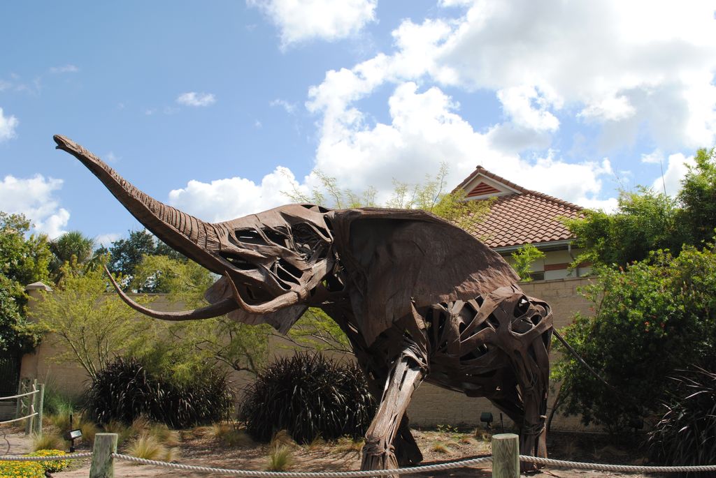 Have any old Houston Zoo or Hermann Park photos from the 80's> : r/houston