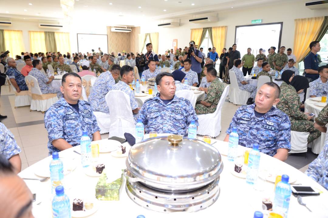 TUDM on Twitter: "PTU, Jen TS Affendi; PangOp, Lt Jen DS Abdul Mutalib serta warga TUDM yg hadir ...