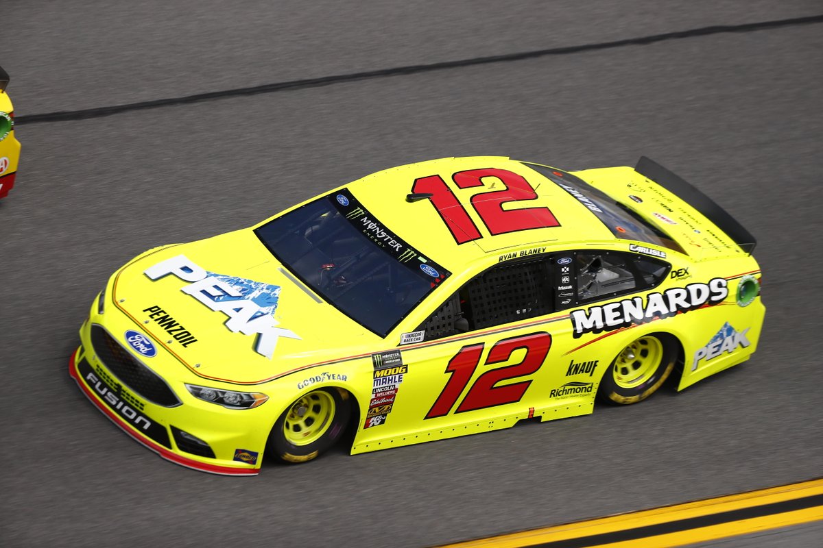 What are some of the greatest simple paint schemes of all time ? : r/NASCAR