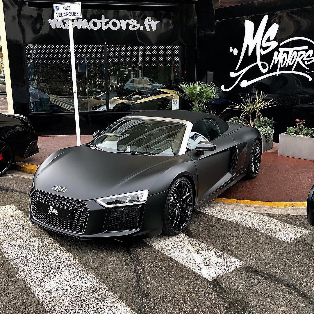Audi R8 Spyder Matte Black