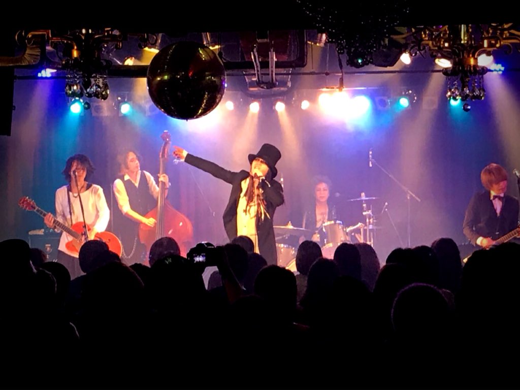 tsubaki the 8-eit on Twitter: "渋谷スターラウンジ公演ありがとうございました。 アタクシの誕生日、新生the 8-eitの誕生日。 とても感慨深いライブになりまし ...