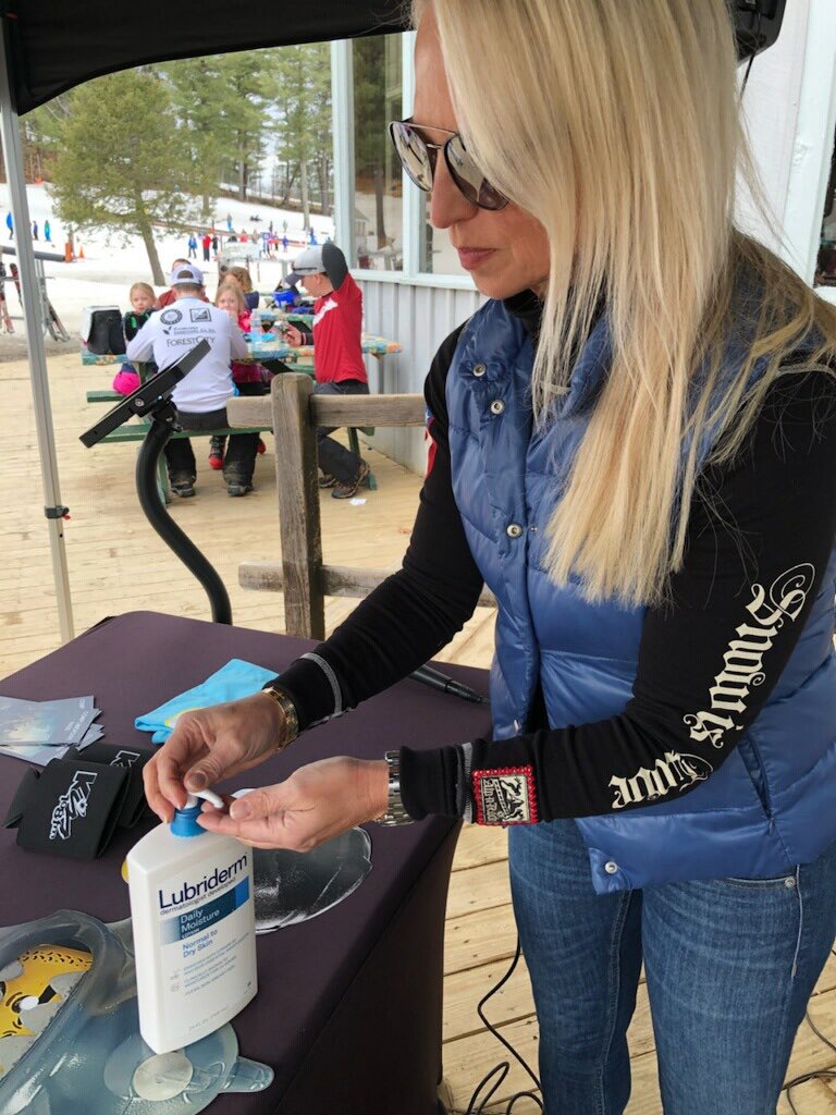 Lisa Donovan Kiss 108