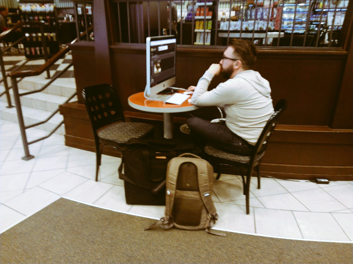 Why everyone use MacBook in Starbucks? | Page 2 | HardwareZone Forums