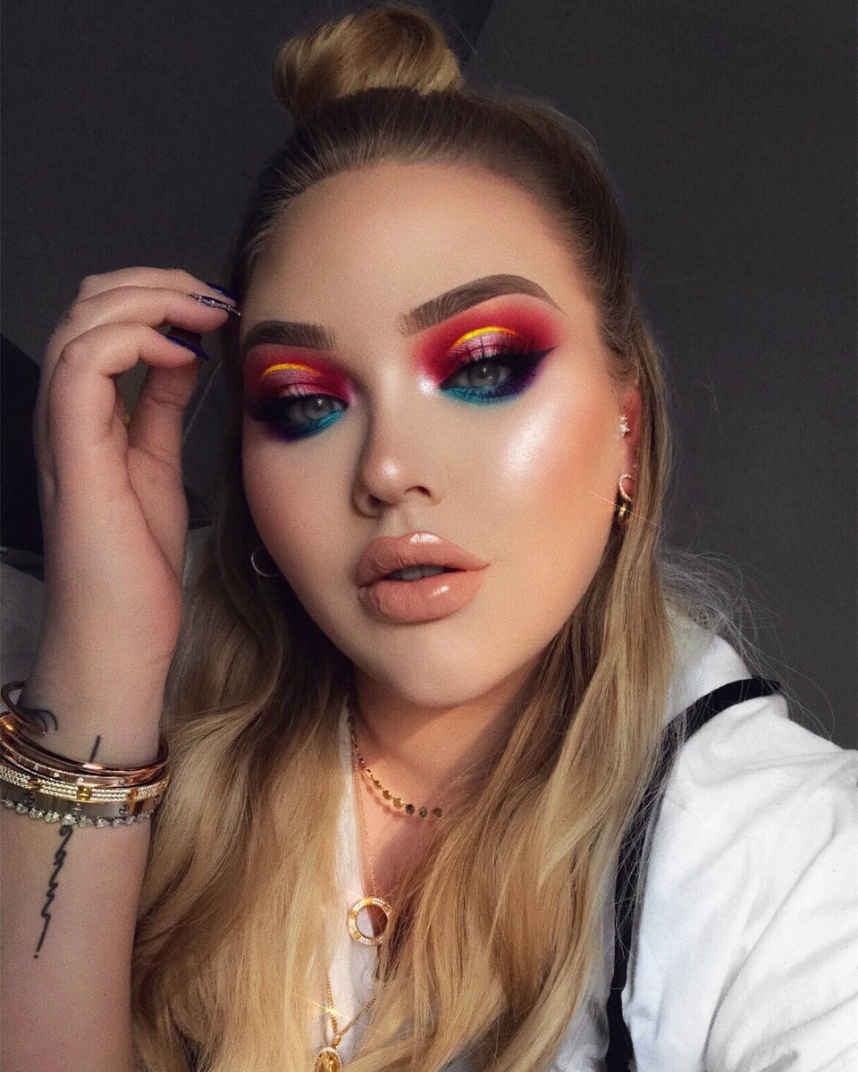 NikkieTutorials on Twitter: "sometimes you gotta grab colors by the balls and show them who’s ...