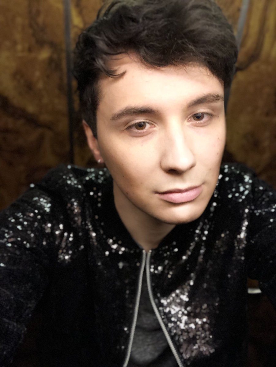 Dan Howell Natural Hair