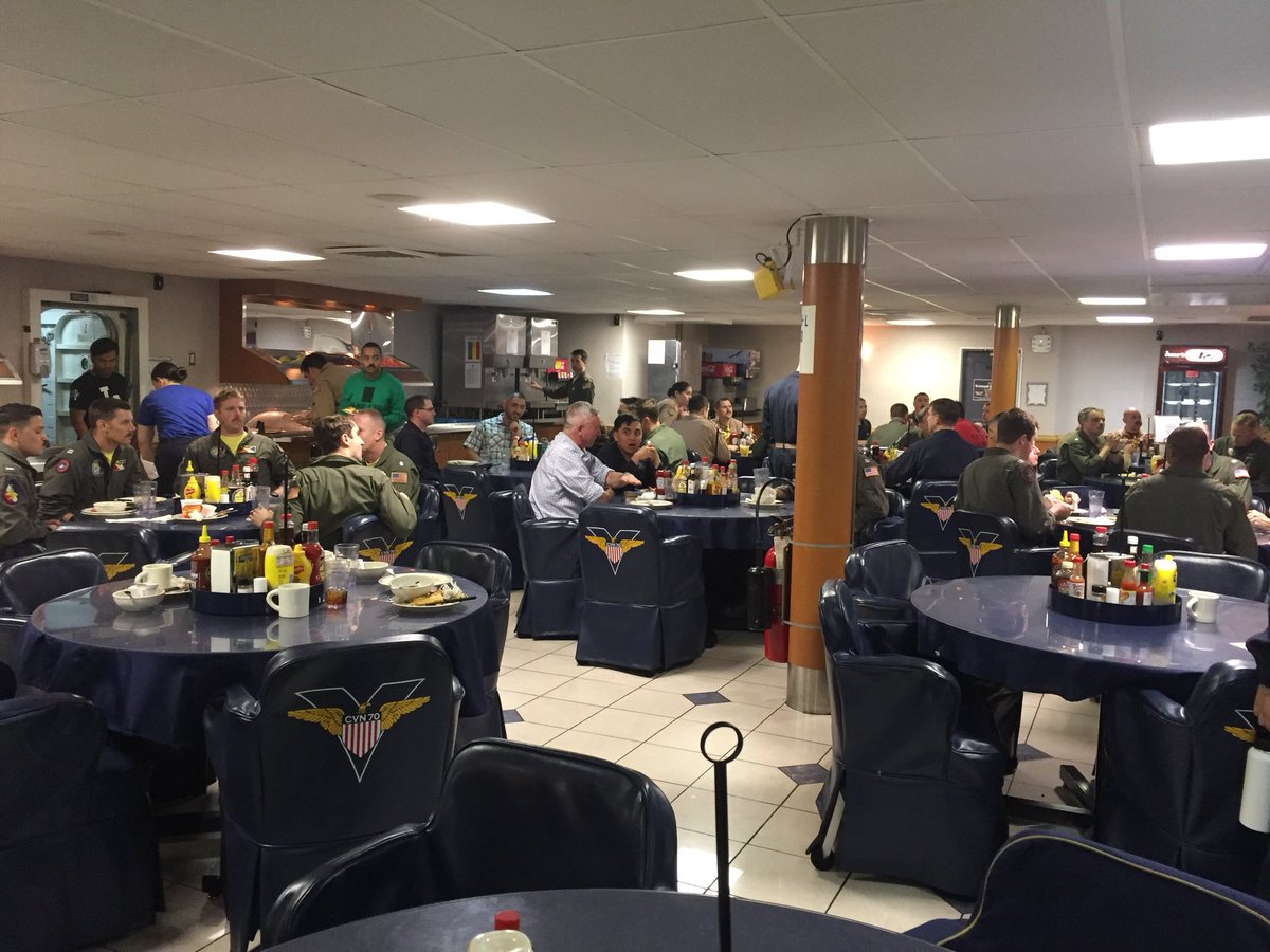 Carl Vinson: Inside USS Carl Vinson: Mess Hall for some 5,300 sailors ...
