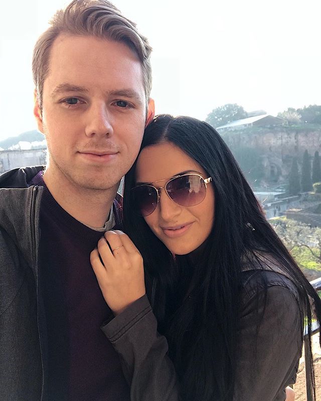 Lauren Ruehl's Instagram, Twitter & Facebook on IDCrawl