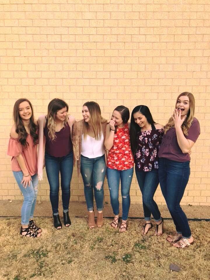 6 Best Friends Group