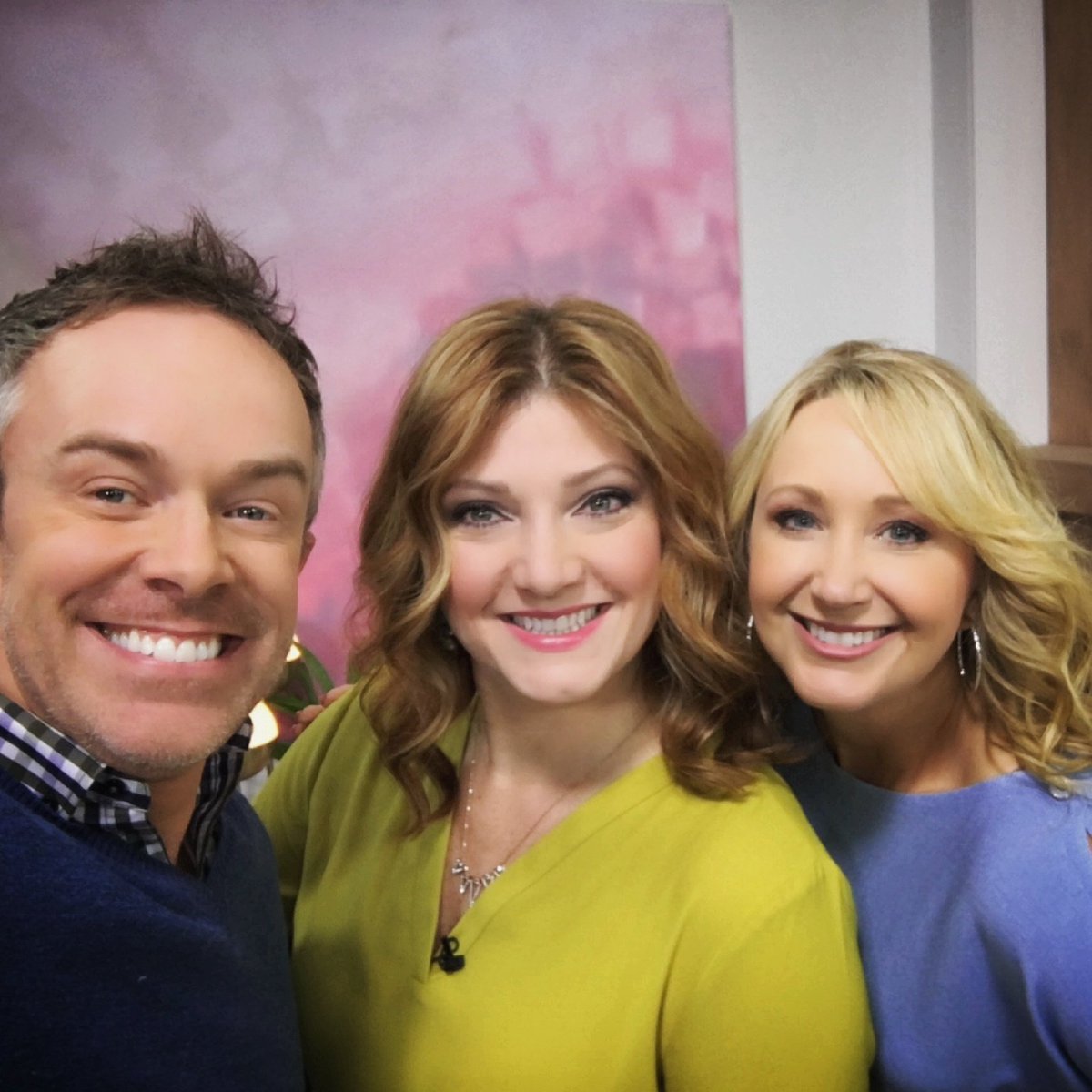 Robin Wall's Instagram, Twitter & Facebook on IDCrawl