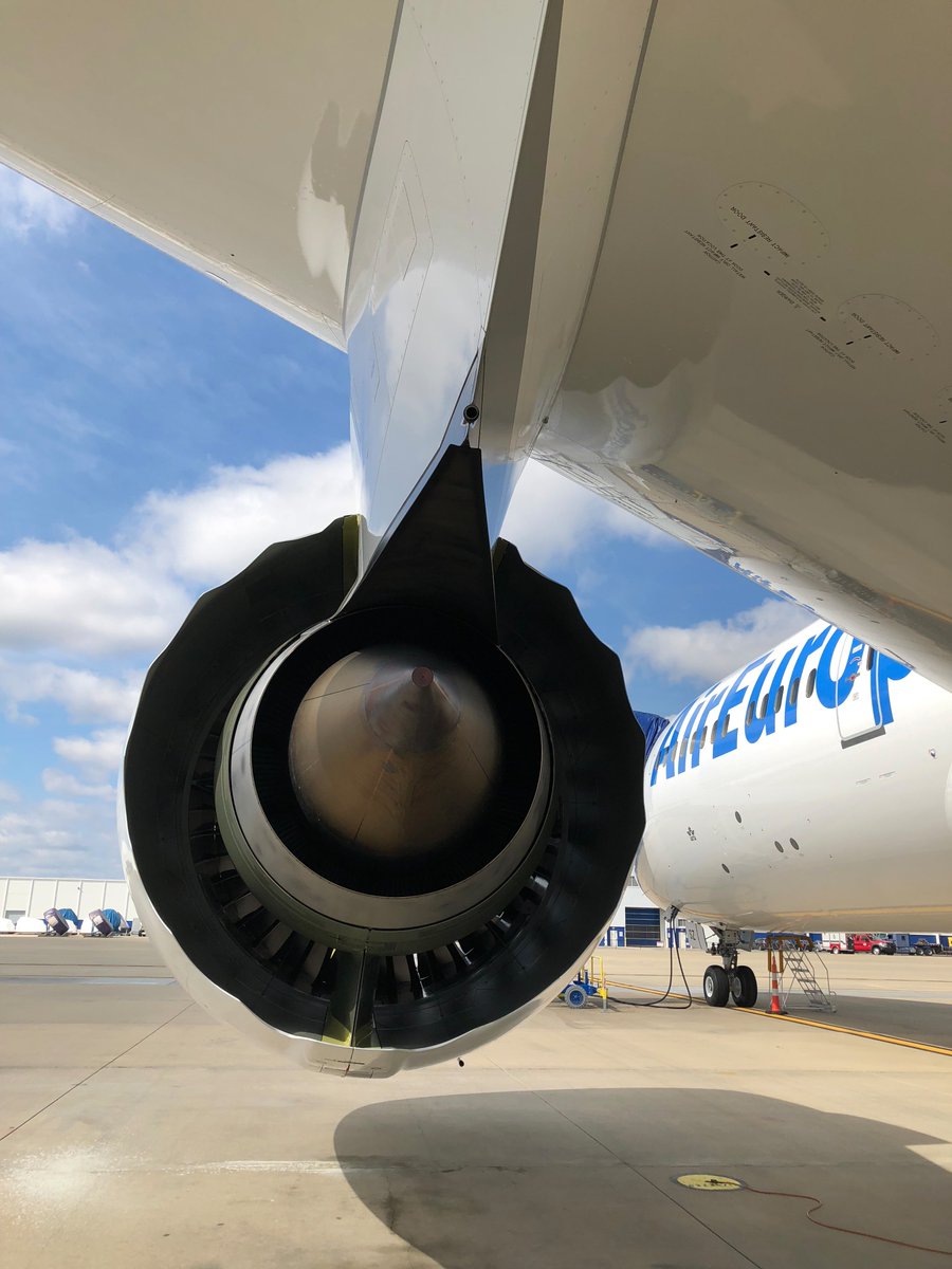 UX | Air Europa | Page 288 | SkyscraperCity Forum