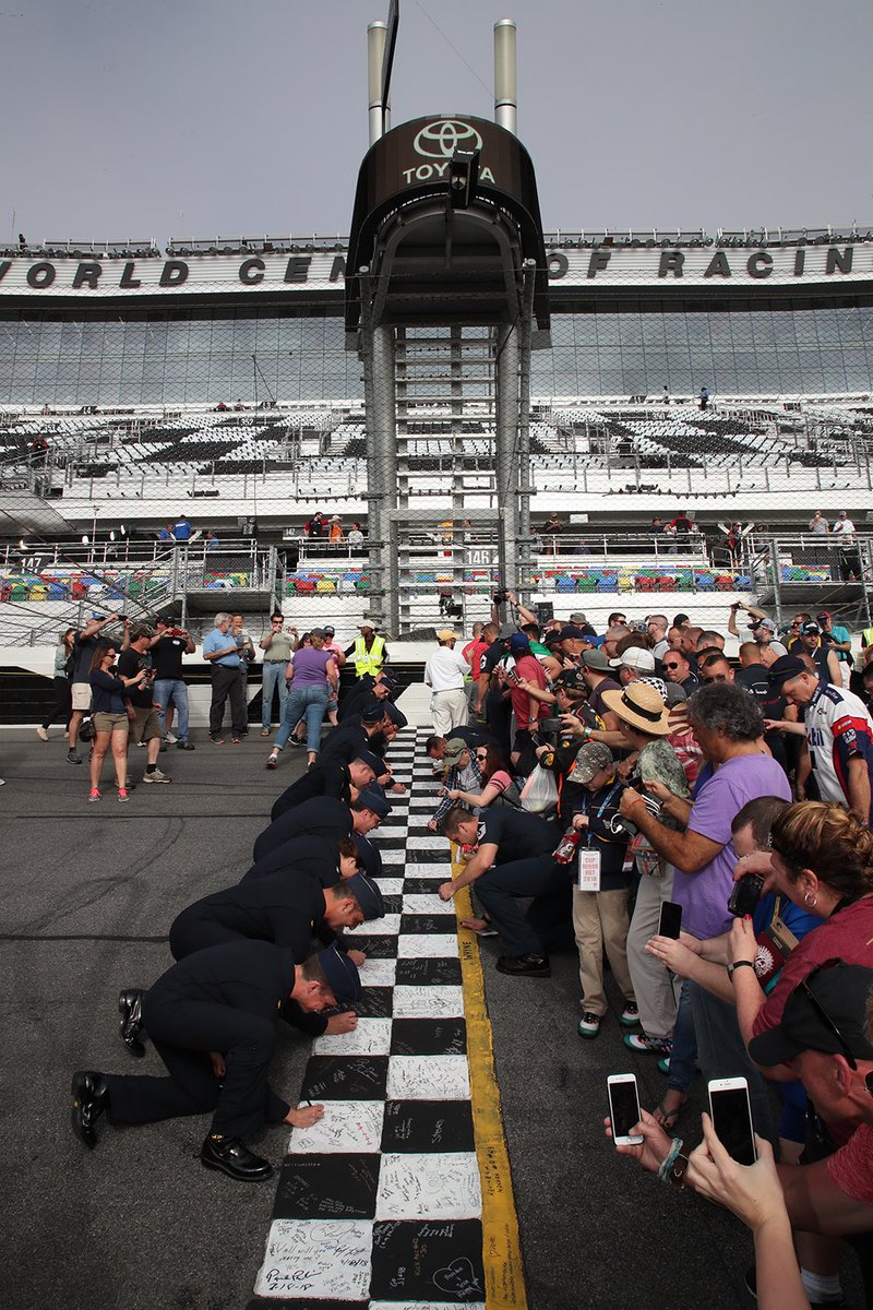 Finish Line Speedway In