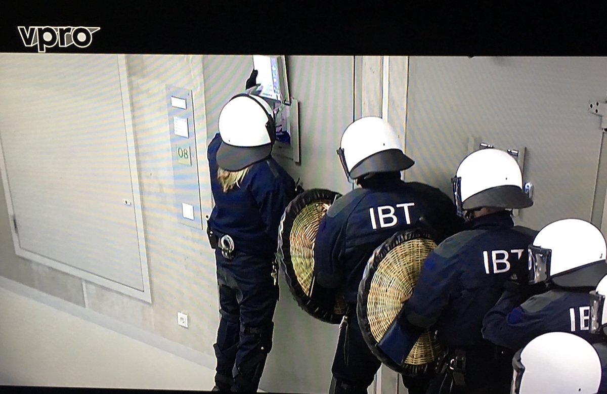 Why do prison guards rush into cells when inmates are unruly? | Page 2 ...